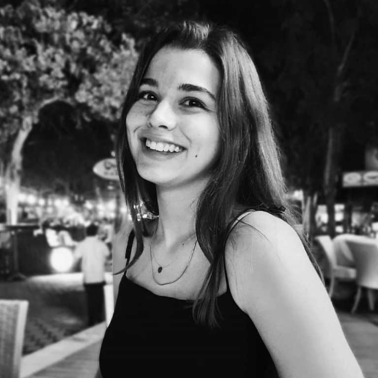 Esin Güler’in ‘Dostluk’ Temalı Afişi 87 Eser Arasından Seçildi - Kültür ...